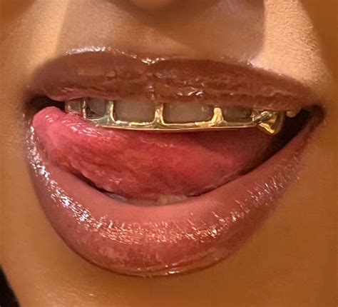 Pin By Temisan Erewa On Grillz 💦⚡️ In 2023 Teeth Jewelry Dope