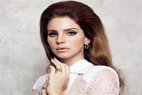 بیوگرافی لانا دل ری ؛ خواننده آهنگ های باروک پاپ آمریکایی ستاره