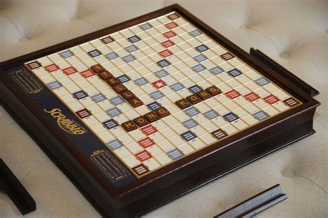 Hasbro Scrabble Dictionary Supportlery