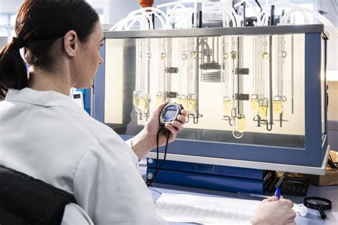 Measuring Viscosity PSL