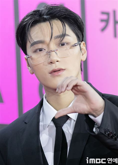 [포토] 에이티즈 산 하트해요 우리