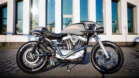 Harley Davidson 883 Cafe Racer Custom