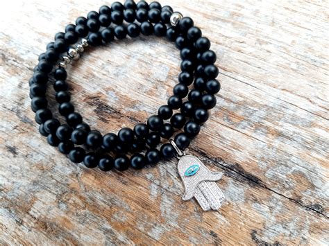 Must Ahhaat Matt Helmekee Hamsa K Ega Koidukuma Maagiamaailm