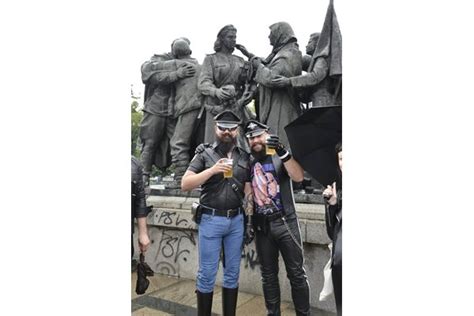 София прайд срещу Спрете Содом и Гомор Снимки и видео