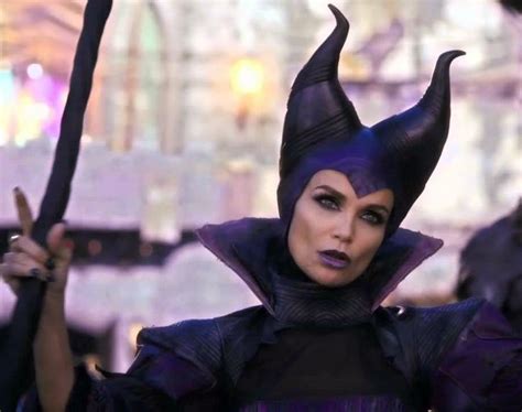 Pin By Erika Maya Liendro On Maleficent Descendants Disney Decendants