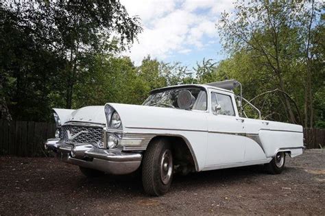 Киносъёмочная «Чайка ГАЗ 13 Пикабу