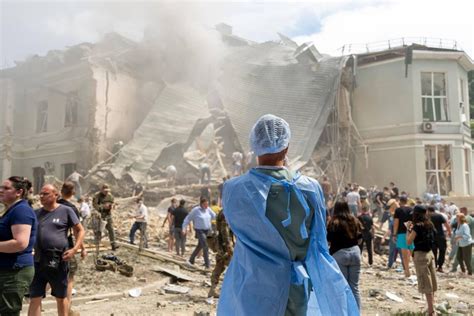 Ракетний удар по Охматдиту кількість постраждалих перевищила 50 людей Слово і Діло