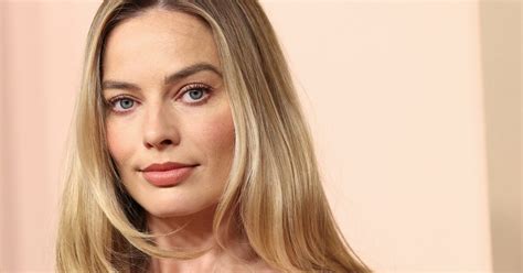 Margot Robbie Disfruta De La Patagonia En La Exclusiva Cabaña De