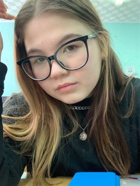 Girls With Glasses Eyewear Mini Skirts Lady How To Wear Quick