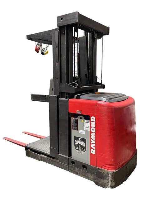 Raymond 520 Opc30tt Narrow Aisle Order Picker And Energic Plus Ng Tss D