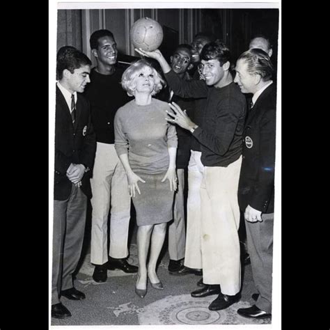 Carol Doda Sfs Iconic Topless Dancer Dies At 78 San Francisco News