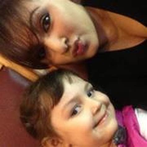 Stream Ysenia Ariel Music Listen To Songs Albums Playlists For Free