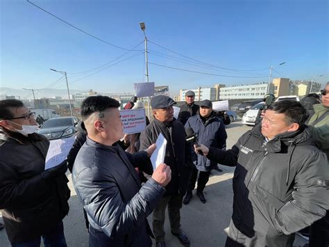 ШУУРХАЙ Д Мөнх Эрдэнийг суллахыг шаардсан иргэдийн жагсаал Сүхбаатар