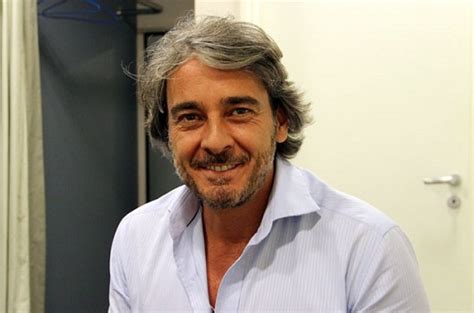 Vídeo Mostra Alexandre Borges Trocando Carinhos Com Travesti Diz Jornal