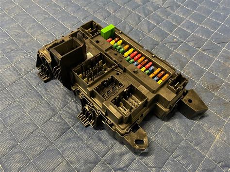 2017 Ford F250 F350 F450 Lariat Bcm Body Control Module Oem — Cyberautoparts