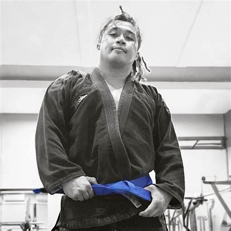 Blaze Who Was The 1st Blaze Fc Champion What Was His Weight Class What Was The Major Benefit