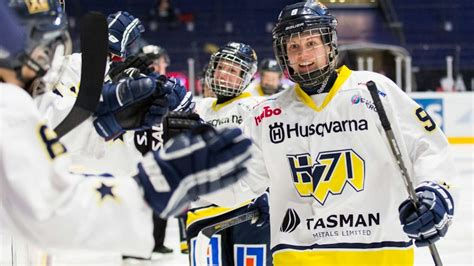 Ny Riksorganisation Lyfter Svensk Damhockey Hv71