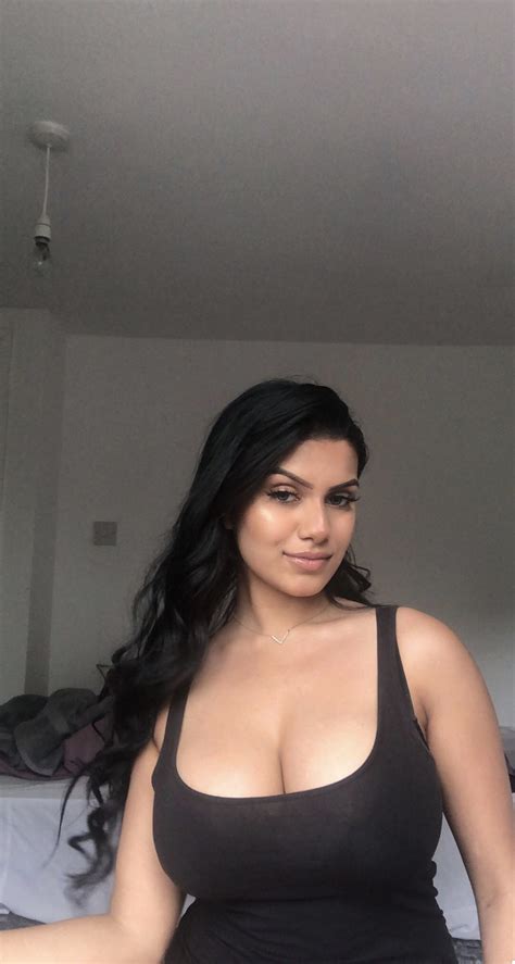 Big Jugs Porn Pic Eporner