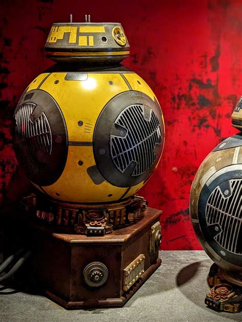 Another Interesting Bb Unit Color Scheme On A 1 1 Replica At Droid Depot R Droid Alley