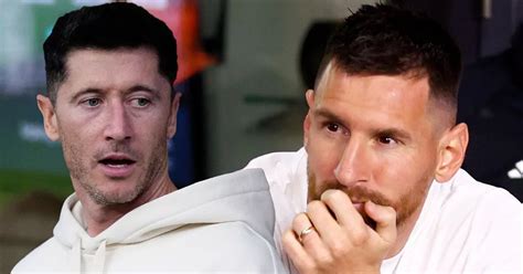 Lionel Messi Sent Message To Robert Lewandowski After Controversial
