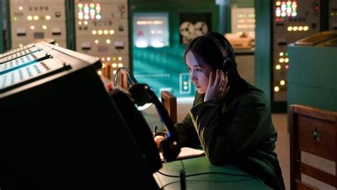 Its Not Better Than Game Of Thrones But It Is The Best Science Fiction Series On Netflix Is