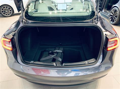 Tesla Model 3 2 Piece Cube Bespoke Tailored Trunk Luggage Oscarandhamish