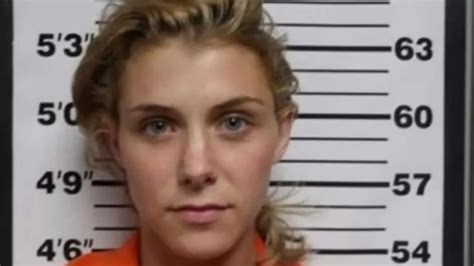Joven Profesora Le Mandó Fotos Sexuales A Un Alumno De 16 Años Puede