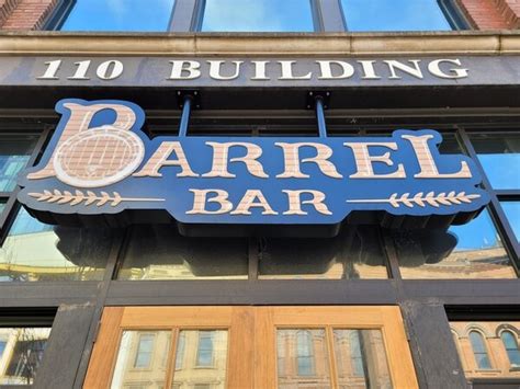 Simple Storefront Sign Designs That Enhance Your Brand