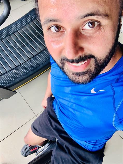 amarjit dhillon medium