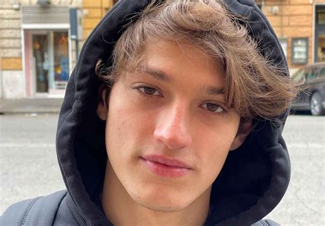 Luigi Bruno Chi è Il Nuovo Fidanzato Di Andrea Delogu Donnapop