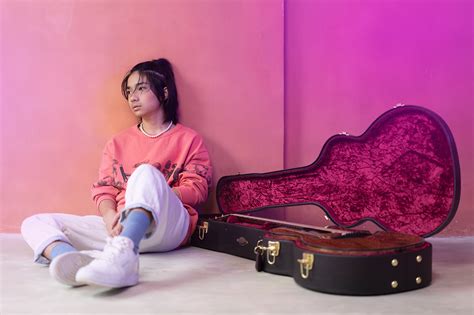 Weda Rilis Debut Single To Die For Dan Diproduseri Oleh Rian Dmasiv