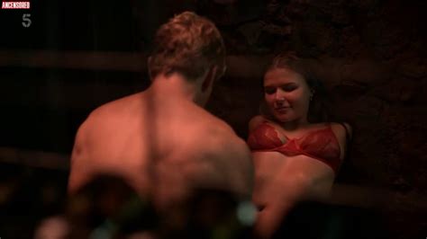 Naked Phoebe Roberts In Lie With Me