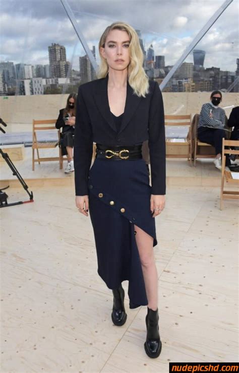 Vanessa Kirby Nude Porn Pics Onlyfans Leaked Sex Scenes Tits Bikini