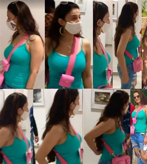 Ameesha Patel Scrolller