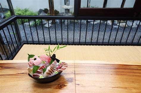 생 연어 사시 미 일본 Cousine에 대 한 조각화 신선한 물고기 등심 0명에 대한 스톡 사진 및 기타 이미지 0명 개념 건강한 생활방식 Istock