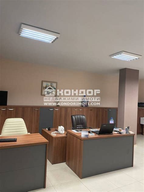 Пловдив Офис помещение Офис 71 кв м Междинен етаж Тухла Готов завършен Магазини Офиси