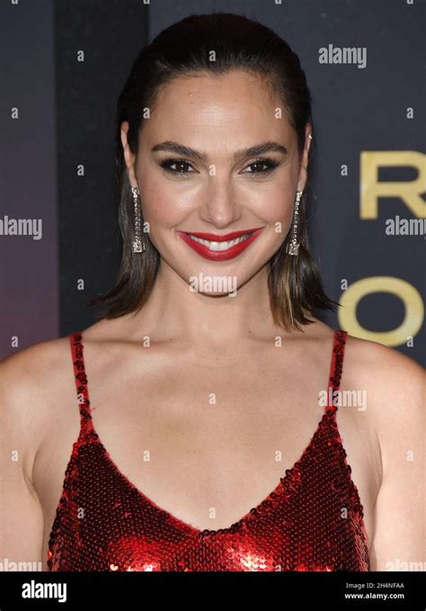 Red Gal Gadot