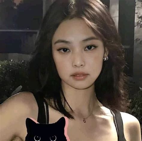Jennie Kim ꒰ Blackpink ꒱ Panosundaki Pin