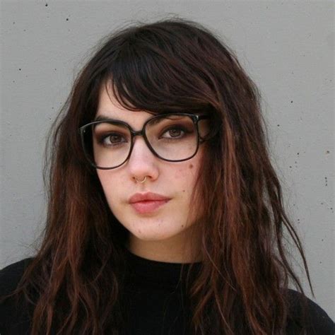 How To Look Sexy In Glasses And Clearing Out Misconceptions About