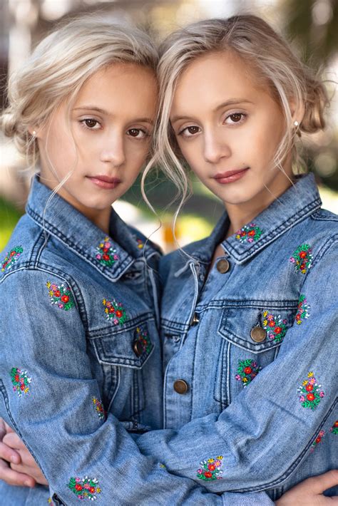 Photos — The Couch Sisters