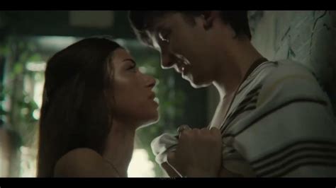 Sex Education Season 3 First Kiss Otis And Ruby Asa Butterfield