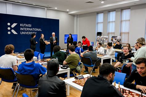 ქუთაისის ♟️ 🎉 ქუთაისის საერთაშორისო უნივერსიტეტში Kiu ჭადრაკის ჩემპიონატი ჩატარდა