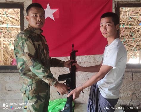 ယင်းမာပင်ခရိုင်တပ်ရင်းထံ ရဲတပ်သား ၁ ဦးအလင်းဝင် သံလွင်ခက်