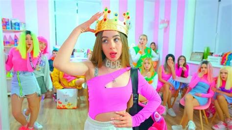 დიანამ თავი სკოლის დედოფალად წარმოიდგინა ვინ არის დიანას წინააღმდეგი ლედი დიანა Смотреть