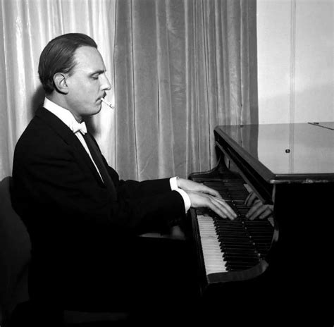 我听米凯兰杰利