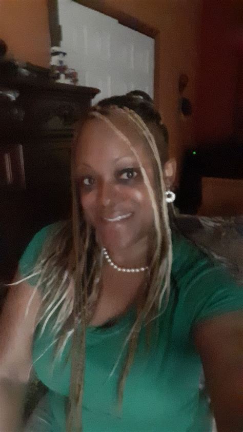 Pin By G Ducksworth Glm On Greta Wants To Marry Richard B Holmes Hair Styles Beauty Dreadlocks