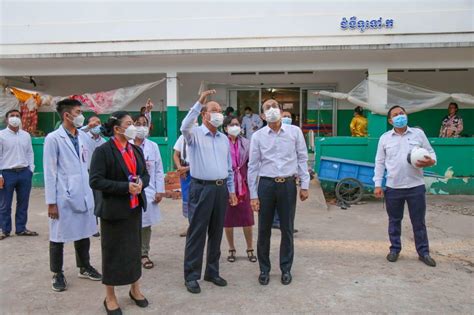 រដ្ឋមន្ត្រីសុខាភិបាល ចុះពិនិត្យមន្ទីរពេទ្យ និងដំណើរការសាងសង់អគារពេទ្យមន្ទីរពេទ្យបង្អែកខេត្តសៀមរប