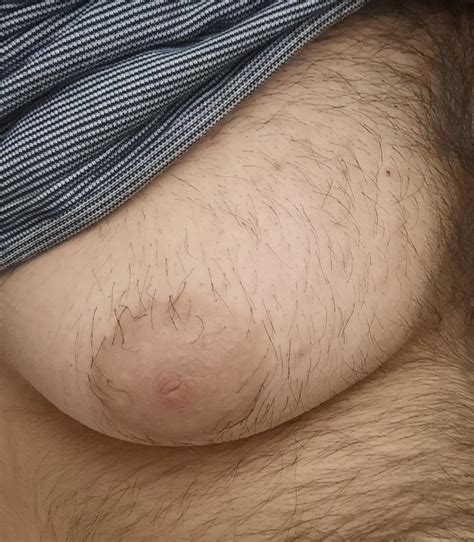 پسر تپل سفیدم ممه هام گنده زنپوشم با شورت مامانمعکس