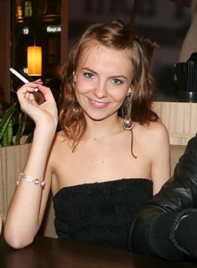 Beautiful Gals Smoking On Tumblr