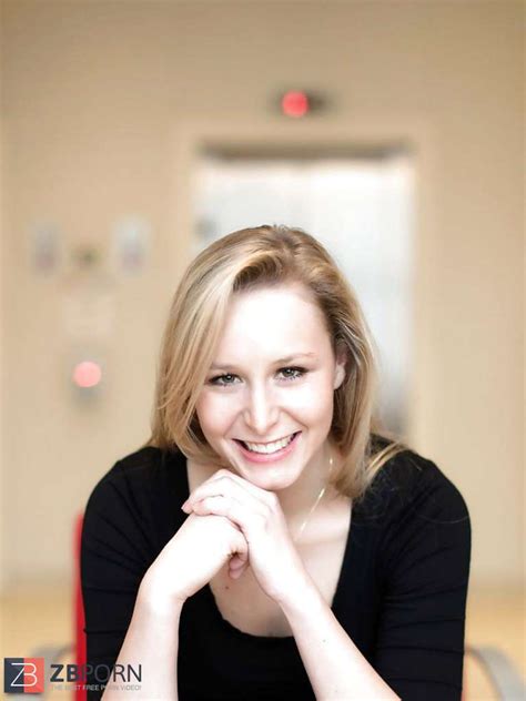 Marion Marechal Le Pen Is Super Steamy Zb Porn